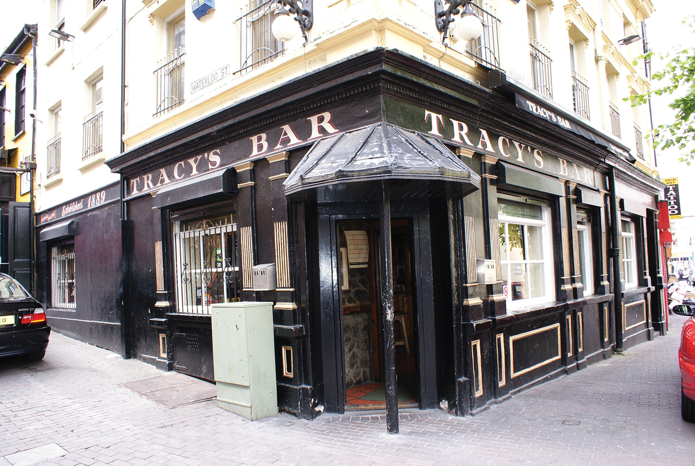 Tracy’s Bar | Visit Bishop Street and the Fountain